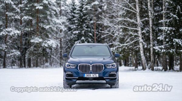 Zils BMW X5 2018 Tartu, ar dzinēja tilpumu 3.00 L un nobraukumu 140 tūkst. km par 39900 €, foto 2 vietnē AUTOMOTO.COM.LV