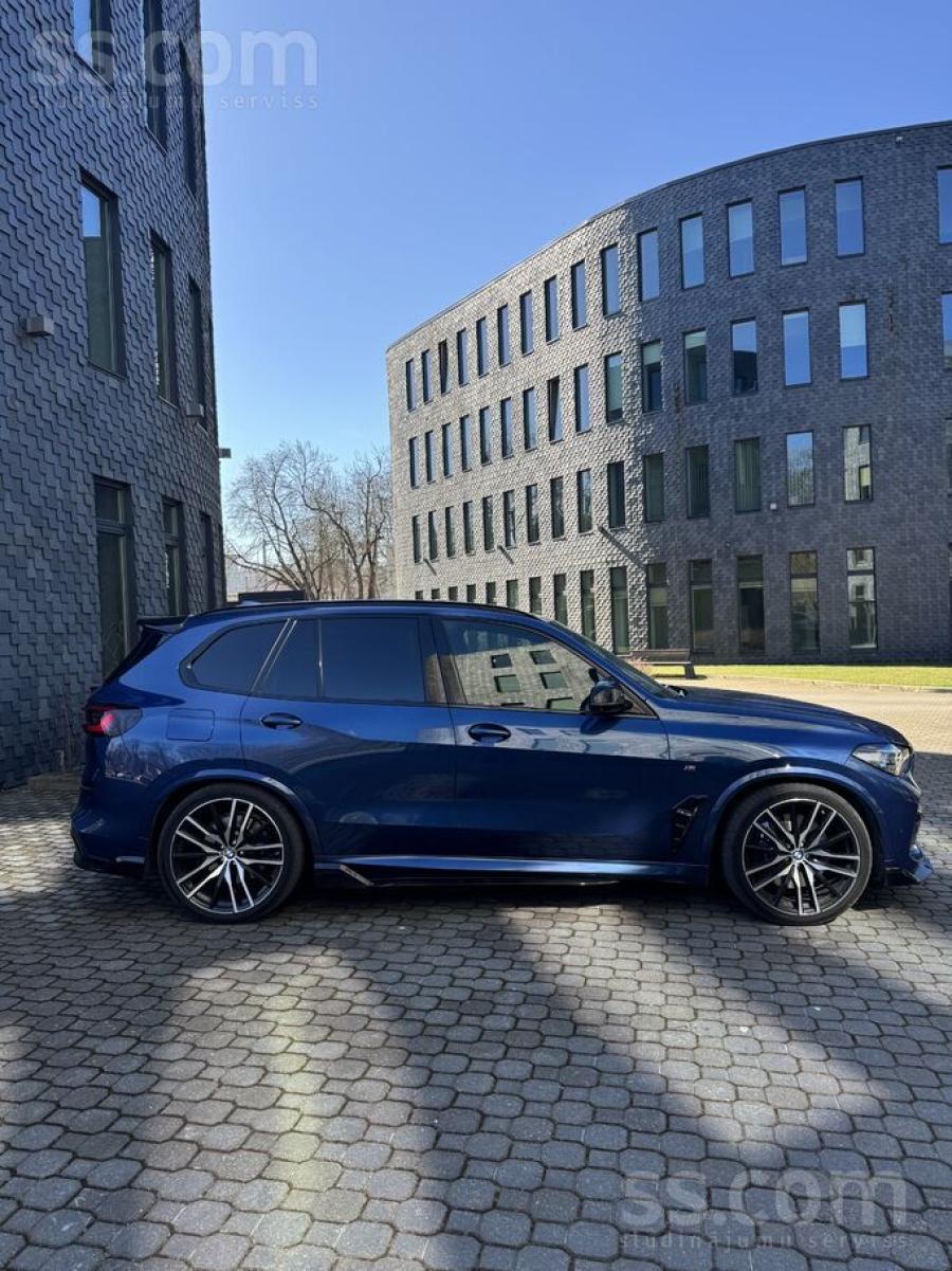 Blue BMW X5 2019 in Tallinn, with an engine capacity of 3.00 L and mileage of 135 thousand km for 52500 €, photo 4 on AUTOMOTO.COM.LV