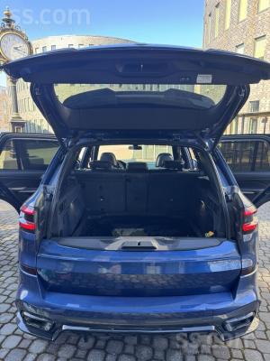 Blue BMW X5 2019 in Tallinn, with an engine capacity of 3.00 L and mileage of 135 thousand km for 52500 €, photo 7 on AUTOMOTO.COM.LV
