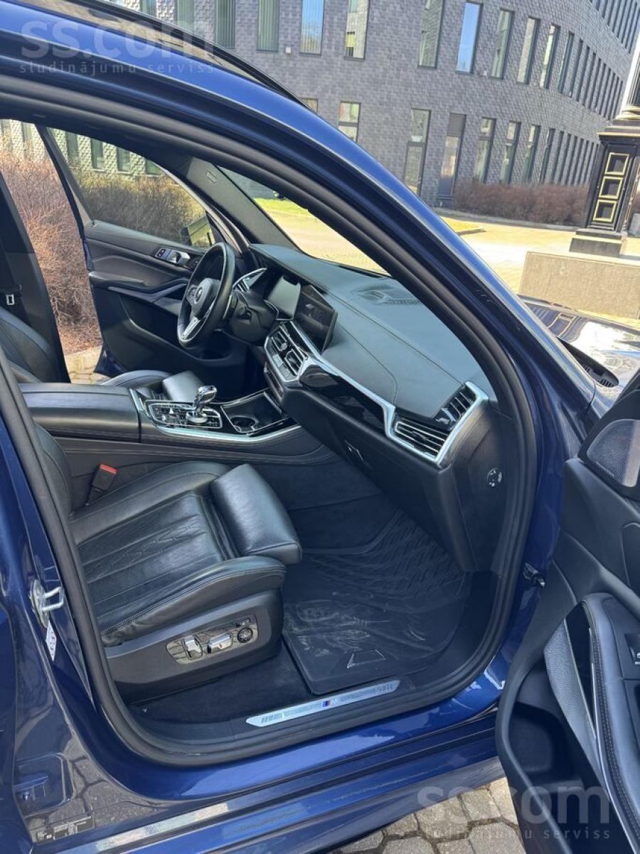Blue BMW X5 2019 in Tallinn, with an engine capacity of 3.00 L and mileage of 135 thousand km for 52500 €, photo 9 on AUTOMOTO.COM.LV