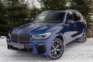 Zils BMW X5 2020 Tallina, ar dzinēja tilpumu 3.00 L un nobraukumu 167 tūkst. km par 44490 €, foto  vietnē AUTOMOTO.COM.LV