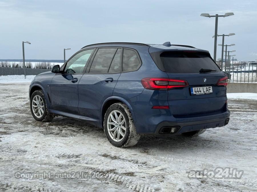 Zils BMW X5 2021 Tallina, ar dzinēja tilpumu 3.00 L un nobraukumu 106 tūkst. km par 59900 €, foto 6 vietnē AUTOMOTO.COM.LV