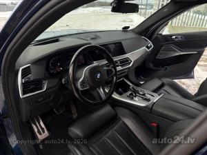 Zils BMW X5 2021 Tallina, ar dzinēja tilpumu 3.00 L un nobraukumu 106 tūkst. km par 59900 €, foto 9 vietnē AUTOMOTO.COM.LV