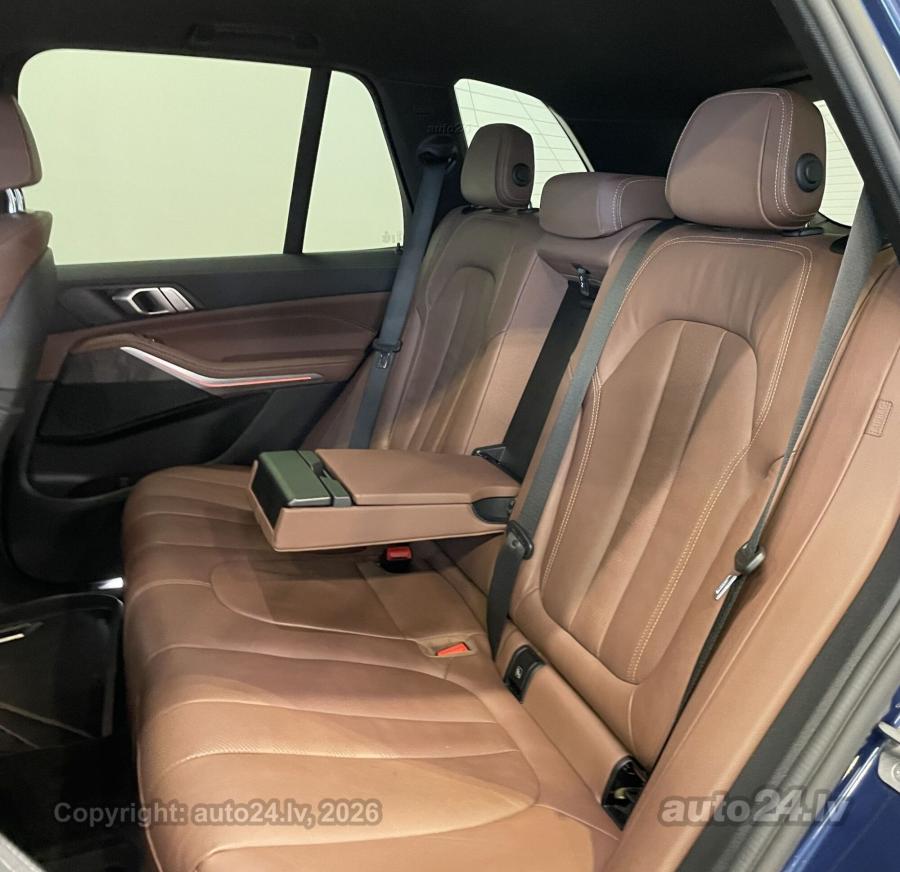 Zils BMW X5 2021 Tallina, ar dzinēja tilpumu 2.99 L un nobraukumu 90 tūkst. km par 52890 €, foto 9 vietnē AUTOMOTO.COM.LV