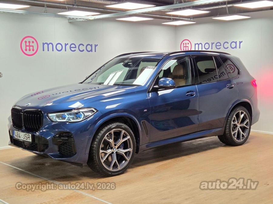 Zils BMW X5 2022 Tallina, ar dzinēja tilpumu 3.00 L un nobraukumu 55 tūkst. km par 66900 €, foto 1 vietnē AUTOMOTO.COM.LV