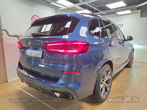 Blue BMW X5 2022 in Tallinn, with an engine capacity of 3.00 L and mileage of 55 thousand km for 66900 €, photo 6 on AUTOMOTO.COM.LV