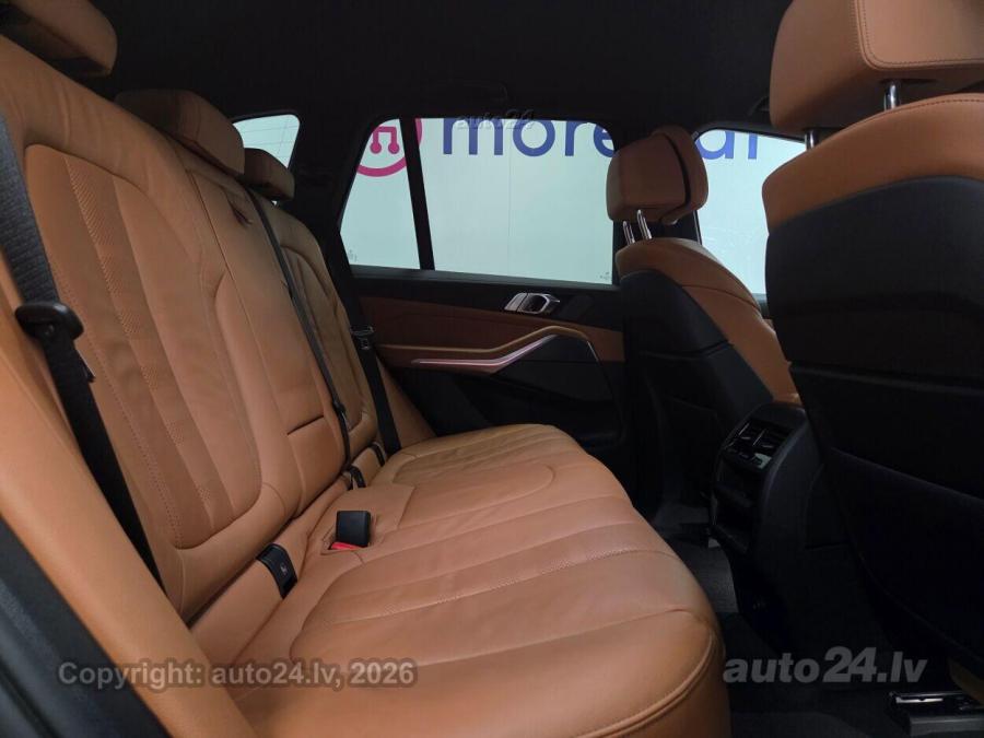 Zils BMW X5 2022 Tallina, ar dzinēja tilpumu 3.00 L un nobraukumu 55 tūkst. km par 66900 €, foto 23 vietnē AUTOMOTO.COM.LV