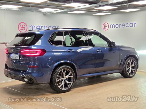 Blue BMW X5 2022 in Tallinn, with an engine capacity of 3.00 L and mileage of 55 thousand km for 66900 €, photo 4 on AUTOMOTO.COM.LV
