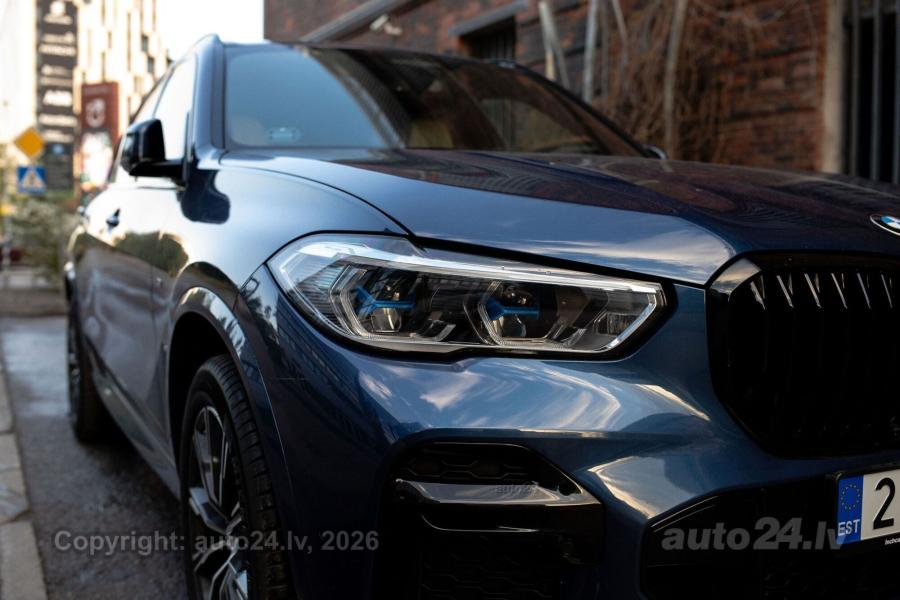 Blue BMW X5 2022 in Tallinn, with an engine capacity of 3.00 L and mileage of 61 thousand km for 61900 €, photo 5 on AUTOMOTO.COM.LV