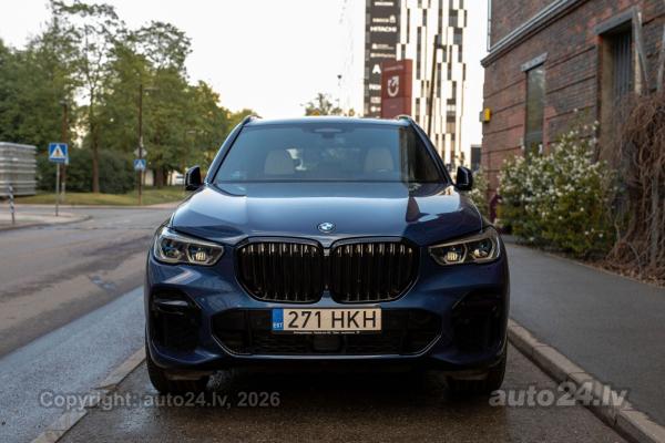 Blue BMW X5 2022 in Tallinn, with an engine capacity of 3.00 L and mileage of 61 thousand km for 61900 €, photo 5 on AUTOMOTO.COM.LV