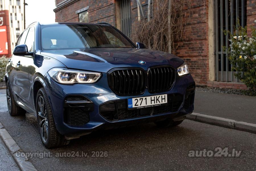 Blue BMW X5 2022 in Tallinn, with an engine capacity of 3.00 L and mileage of 61 thousand km for 61900 €, photo 8 on AUTOMOTO.COM.LV