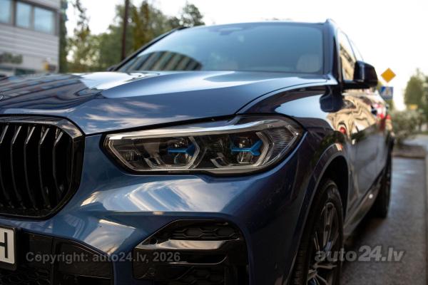 Blue BMW X5 2022 in Tallinn, with an engine capacity of 3.00 L and mileage of 61 thousand km for 61900 €, photo 9 on AUTOMOTO.COM.LV
