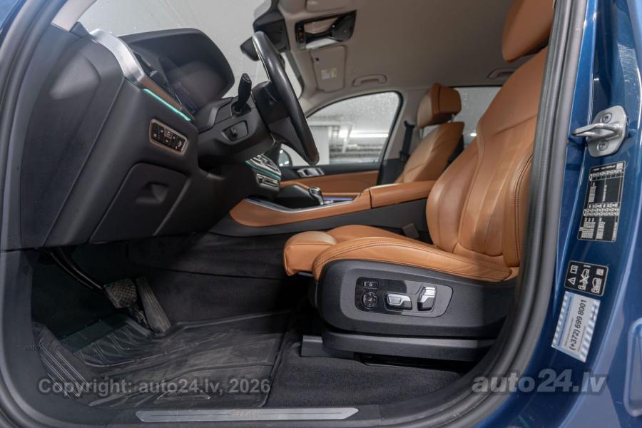 Синий БМВ Х5 2022 в Таллин, объемом двигателя 3.00 л и пробегом 97 тыс. км за 53900 €, фото 8 на AUTOMOTO.COM.LV