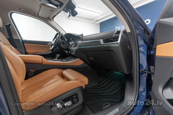 Zils BMW X5 2022 Tallina, ar dzinēja tilpumu 3.00 L un nobraukumu 97 tūkst. km par 53900 €, foto 8 vietnē AUTOMOTO.COM.LV