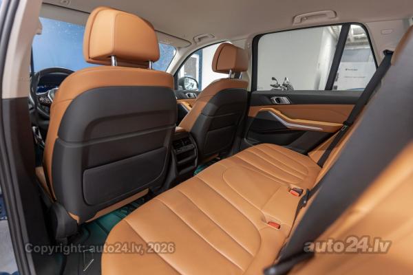 Zils BMW X5 2022 Tallina, ar dzinēja tilpumu 3.00 L un nobraukumu 97 tūkst. km par 53900 €, foto 10 vietnē AUTOMOTO.COM.LV