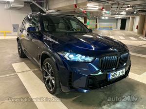 Blue BMW X5 2023 in Tallinn, with an engine capacity of 3.00 L and mileage of 78 thousand km for 82970 €, photo 7 on AUTOMOTO.COM.LV