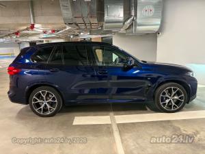 Blue BMW X5 2023 in Tallinn, with an engine capacity of 3.00 L and mileage of 78 thousand km for 82970 €, photo 8 on AUTOMOTO.COM.LV