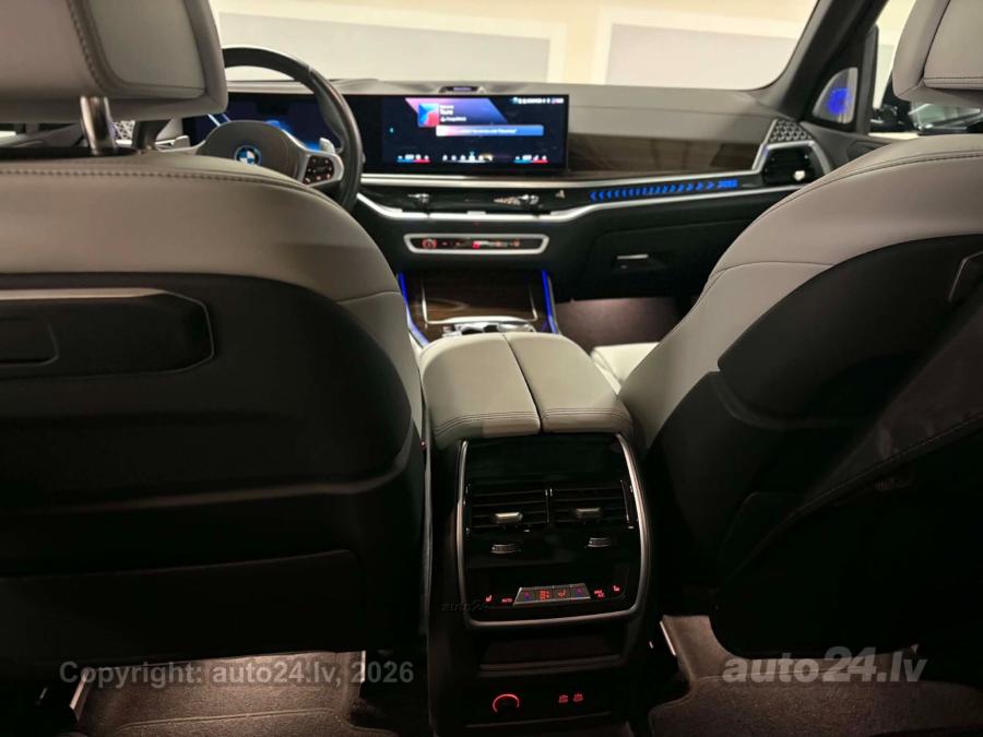 Blue BMW X5 2023 in Tallinn, with an engine capacity of 3.00 L and mileage of 78 thousand km for 82970 €, photo 12 on AUTOMOTO.COM.LV