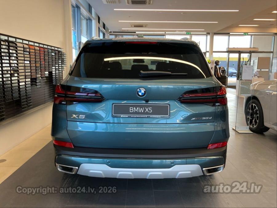 Zils BMW X5 2026 Tartu, ar dzinēja tilpumu 3.00 L un nobraukumu 1 tūkst. km par 81090 €, foto 3 vietnē AUTOMOTO.COM.LV