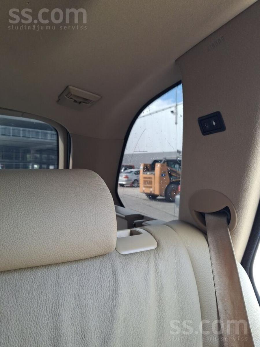 Brown BMW X5 2004 in Riga, with an engine capacity of 3.00 L and mileage of 356 thousand km for 4600 €, photo 6 on AUTOMOTO.COM.LV