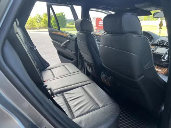 Brūns BMW X5 2005 Jēkabpils, ar dzinēja tilpumu 3.00 L un nobraukumu 297 tūkst. km par 4550 €, foto 10 vietnē AUTOMOTO.COM.LV