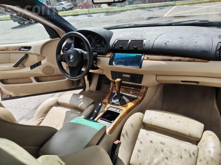 Brown BMW X5 2005 in Riga, with an engine capacity of 4.40 L and mileage of 0 thousand km for 5500 €, photo 8 on AUTOMOTO.COM.LV