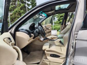 Brown BMW X5 2005 in Riga, with an engine capacity of 4.40 L and mileage of 0 thousand km for 5500 €, photo 9 on AUTOMOTO.COM.LV