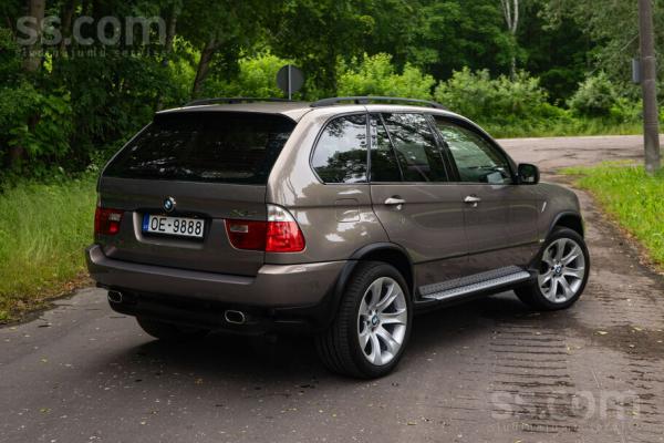 Brown BMW X5 2005 in Riga, with an engine capacity of 4.40 L and mileage of 281 thousand km for 8300 €, photo 2 on AUTOMOTO.COM.LV