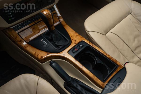 Brown BMW X5 2005 in Riga, with an engine capacity of 4.40 L and mileage of 281 thousand km for 8300 €, photo 8 on AUTOMOTO.COM.LV