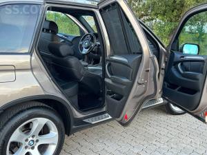 Brūns BMW X5 2006 Rīga, ar dzinēja tilpumu 4.40 L un nobraukumu 0 tūkst. km par 7190 €, foto 28 vietnē AUTOMOTO.COM.LV