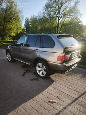 Brown BMW X5 2006 in Riga, with an engine capacity of 3.00 L and mileage of 378 thousand km for 3500 €, photo 4 on AUTOMOTO.COM.LV