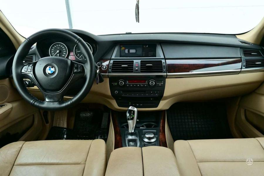Brūns BMW X5 2007 Kretinga, ar dzinēja tilpumu 2.99 L un nobraukumu 312 tūkst. km par 7499 €, foto 27 vietnē AUTOMOTO.COM.LV