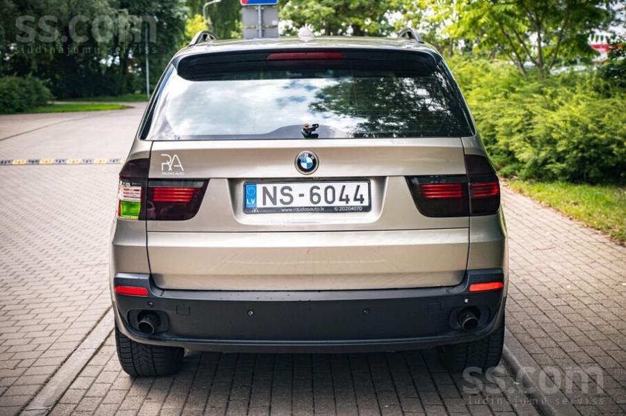 Brown BMW X5 2007 in Riga, with an engine capacity of 3.00 L and mileage of 0 thousand km for 4590 €, photo 6 on AUTOMOTO.COM.LV
