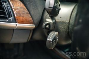 Brown BMW X5 2007 in Riga, with an engine capacity of 3.00 L and mileage of 0 thousand km for 4590 €, photo 17 on AUTOMOTO.COM.LV