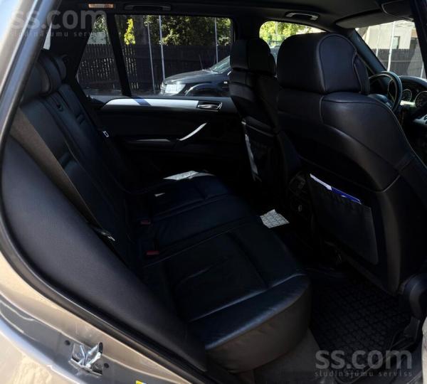 Brown BMW X5 2007 in Riga, with an engine capacity of 3.00 L and mileage of 0 thousand km for 6200 €, photo 9 on AUTOMOTO.COM.LV