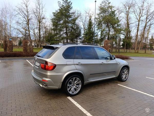 Brown BMW X5 2008 in Vilnius, with an engine capacity of 2.99 L and mileage of 380 thousand km for 8500 €, photo 10 on AUTOMOTO.COM.LV