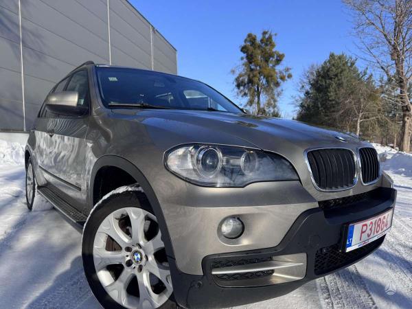 Brown BMW X5 2008 in Alytus, with an engine capacity of 2.99 L and mileage of 295 thousand km for 8750 €, photo 1 on AUTOMOTO.COM.LV