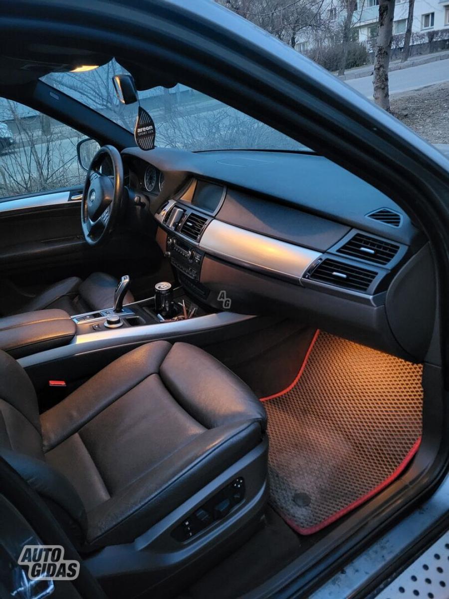 Brown BMW X5 2008 in Telschi, with an engine capacity of 3.00 L and mileage of 232 thousand km for 8400 €, photo 5 on AUTOMOTO.COM.LV