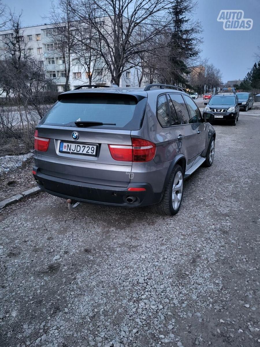 Brown BMW X5 2008 in Telschi, with an engine capacity of 3.00 L and mileage of 232 thousand km for 8400 €, photo 7 on AUTOMOTO.COM.LV