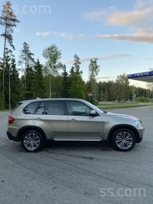 Brūns BMW X5 2008 Rīga, ar dzinēja tilpumu 3.00 L un nobraukumu 242 tūkst. km par 8800 €, foto 4 vietnē AUTOMOTO.COM.LV
