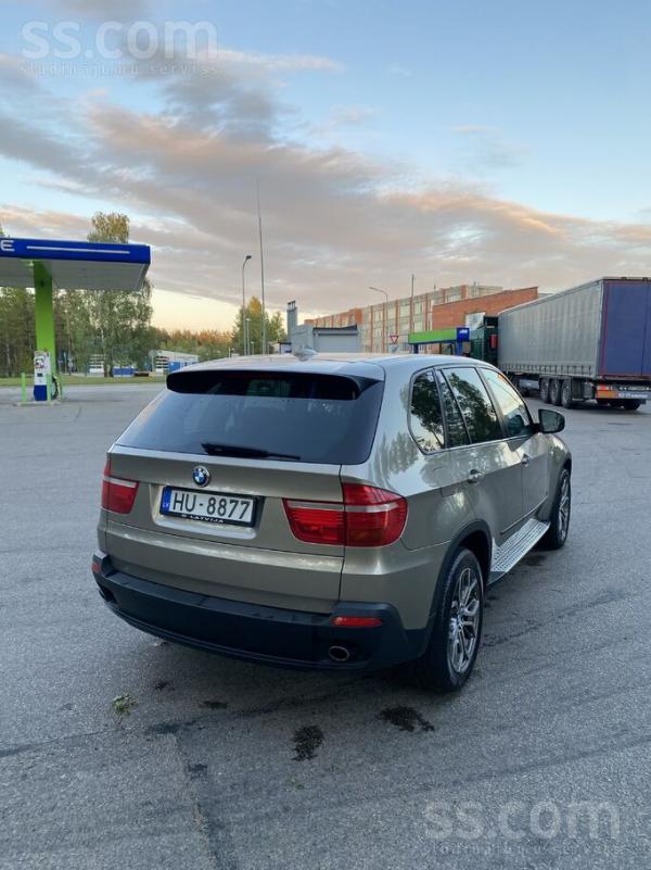 Brown BMW X5 2008 in Riga, with an engine capacity of 3.00 L and mileage of 242 thousand km for 8800 €, photo 4 on AUTOMOTO.COM.LV