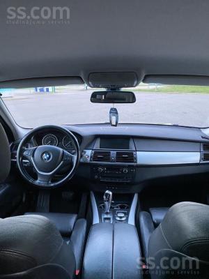 Brūns BMW X5 2008 Rīga, ar dzinēja tilpumu 3.00 L un nobraukumu 242 tūkst. km par 8800 €, foto 9 vietnē AUTOMOTO.COM.LV