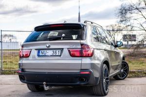 Brown BMW X5 2008 in Riga, with an engine capacity of 3.00 L and mileage of 339 thousand km for 8890 €, photo 8 on AUTOMOTO.COM.LV