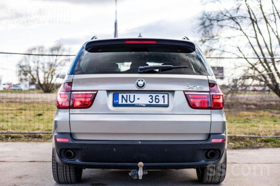 Brown BMW X5 2008 in Riga, with an engine capacity of 3.00 L and mileage of 339 thousand km for 8890 €, photo 9 on AUTOMOTO.COM.LV