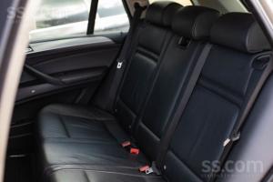 Brown BMW X5 2008 in Riga, with an engine capacity of 3.00 L and mileage of 339 thousand km for 8890 €, photo 11 on AUTOMOTO.COM.LV