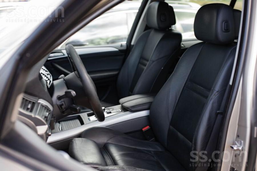 Brown BMW X5 2008 in Riga, with an engine capacity of 3.00 L and mileage of 339 thousand km for 8890 €, photo 14 on AUTOMOTO.COM.LV