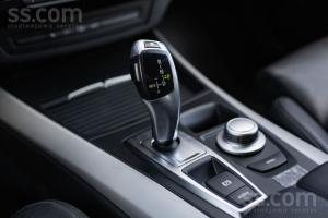 Brown BMW X5 2008 in Riga, with an engine capacity of 3.00 L and mileage of 339 thousand km for 8890 €, photo 26 on AUTOMOTO.COM.LV