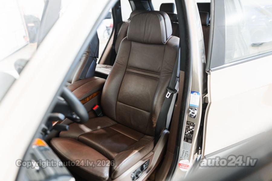 Brūns BMW X5 2008 Tallina, ar dzinēja tilpumu 3.00 L un nobraukumu 303 tūkst. km par 6990 €, foto 14 vietnē AUTOMOTO.COM.LV