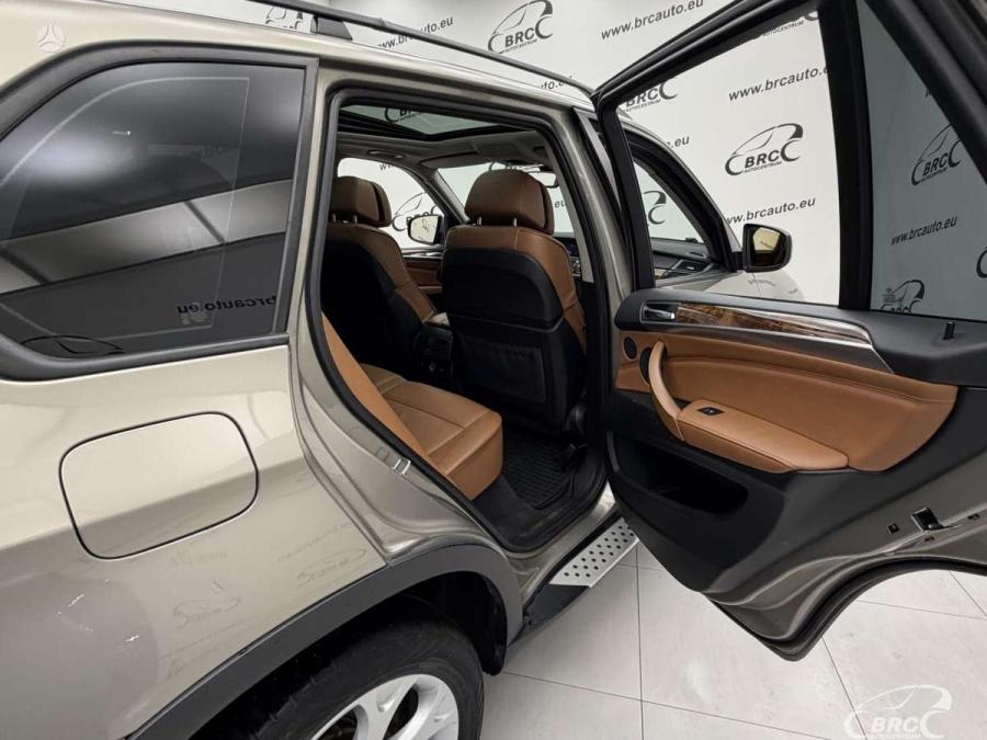 Brown BMW X5 2009 in Vilnius, with an engine capacity of 2.99 L and mileage of 281 thousand km for 7900 €, photo 15 on AUTOMOTO.COM.LV