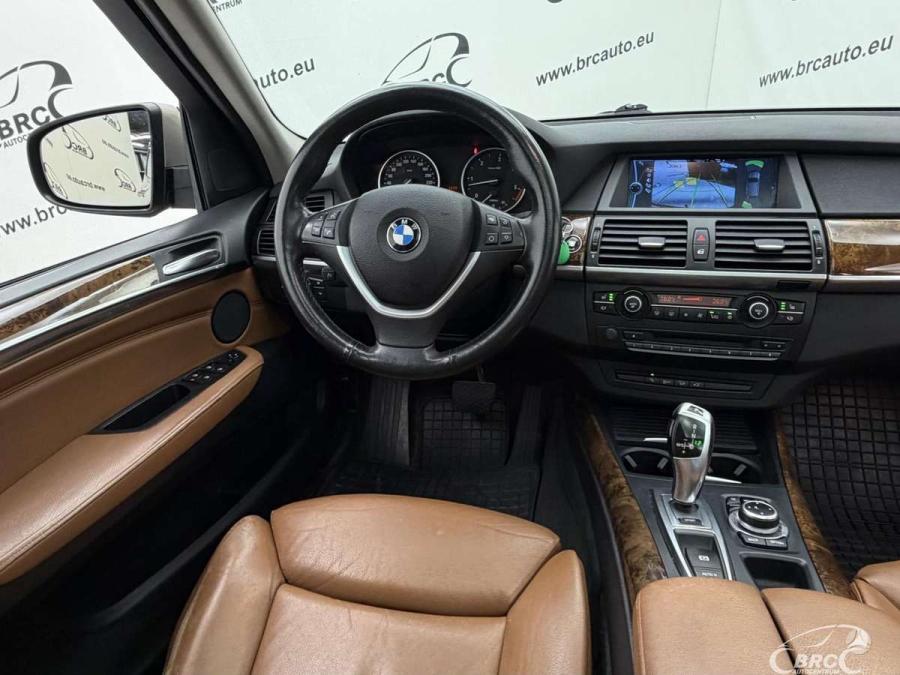 Brown BMW X5 2009 in Vilnius, with an engine capacity of 2.99 L and mileage of 281 thousand km for 7900 €, photo 17 on AUTOMOTO.COM.LV
